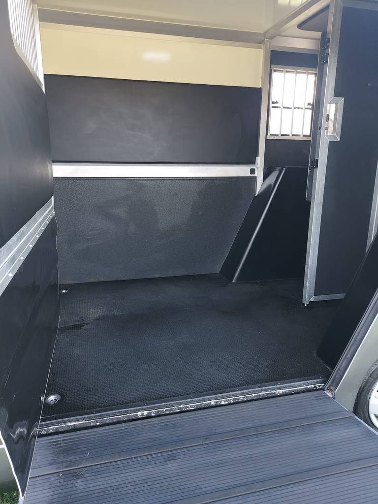 Horseboxes & Trailers for Sale | Oakley Supersport For Sale
